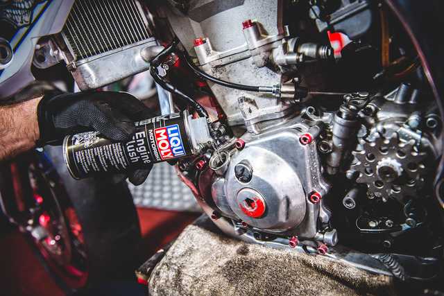 motorcycle engine cleaning
